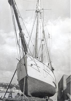 Winstone's water transport vessels: 1960 Vessel "Miena" in unidentified ...