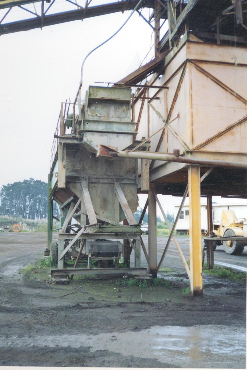 Winstone Aggregates Ltd: 1990 Puketutu Quarry - plant - Fletcher Trust ...
