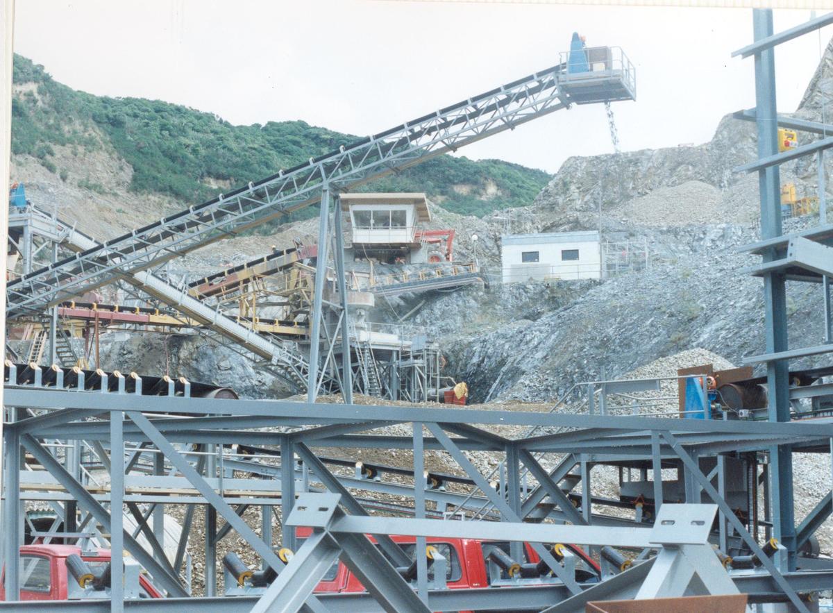 Winstone Aggregates Ltd: 1990 Belmont quarry, Lower Hutt - quarry ...