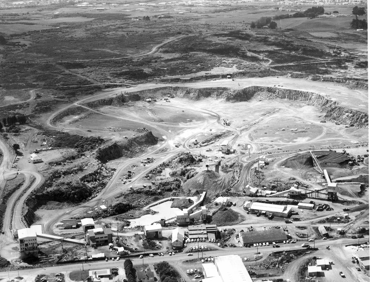Winstone Aggregates Ltd: 1965 Lunn Ave Quarry (LAQ), Mt Wellington ...