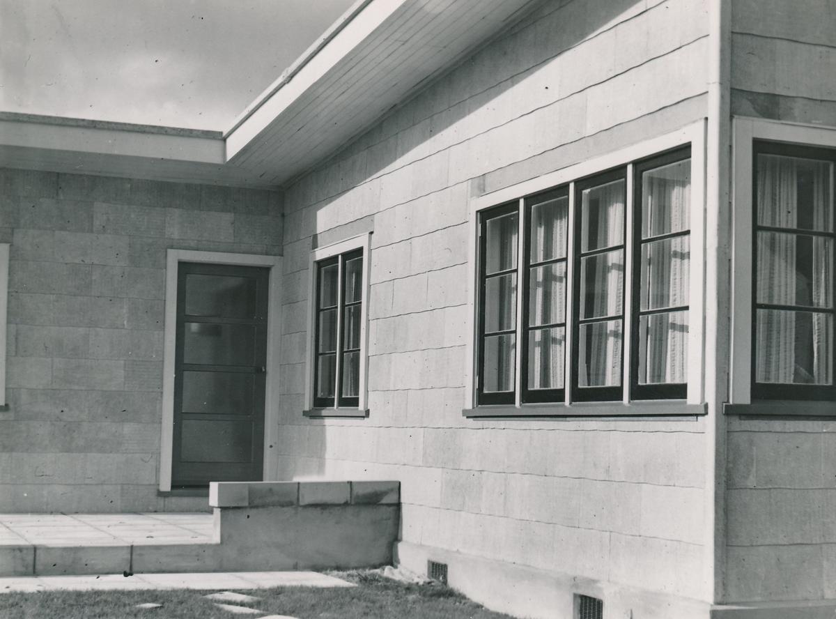 Durock Siding: 1959 Residential house - Fletcher Trust Archive