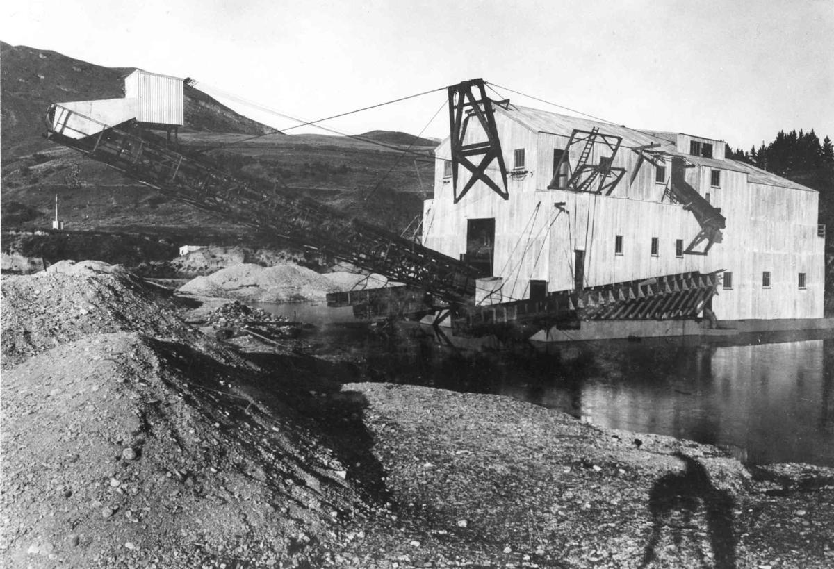Stevenson & Cook Engineering Ltd: Dredge "Golden Terrace" designed ...